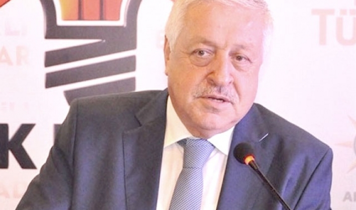 AHMET UZER TAKDiR TOPLUYOR - Ayıntab Gazetesi